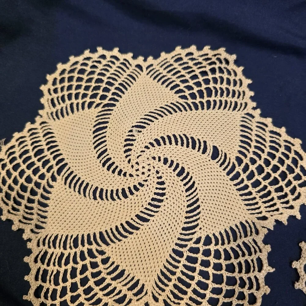 Accents | Mcm Vintage Doily Set Of 3 Hand Crocheted Spiral Pinwheel ...